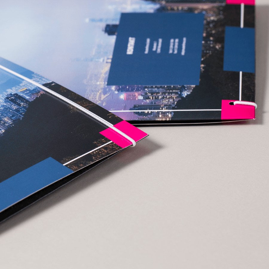 Mappe für DIN A4, mit Fensterstanzung, 2-teilig mit 2 Laschen, 4/4 ...